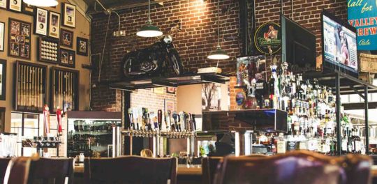 10 Best Places to Meet Cougars in Stockton for 2023