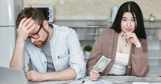 11 Signals You're In A Gold Digger Relationship for 2023