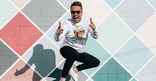 How to be a Happy Single Man in 2023 In Any Situation