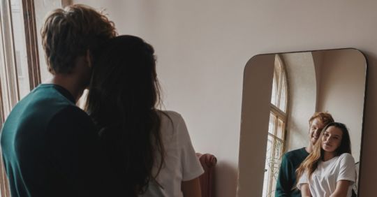 Mirroring in Relationships: What Every Man Should Know